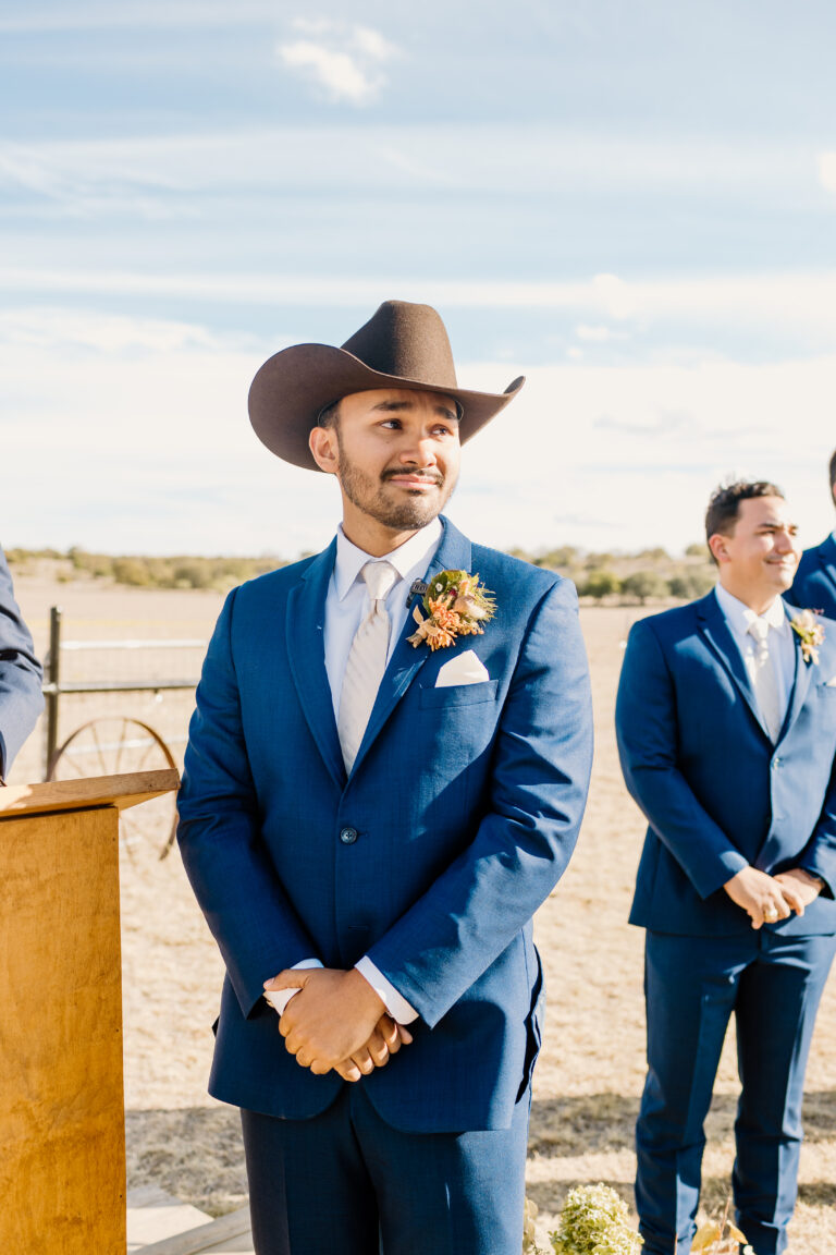 Chic Texas Ranch Wedding | honeywildphotography.com