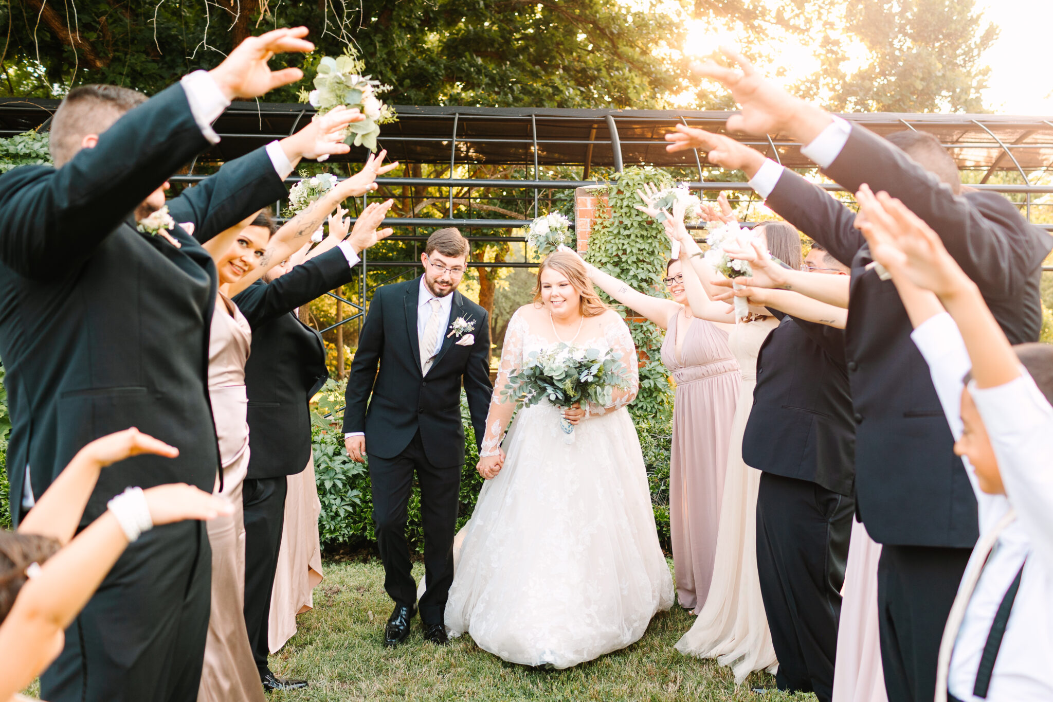 Elegant Clark Gardens Wedding | honeywildphotography.com